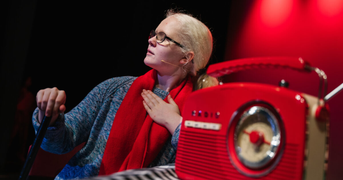 Zara unleashes her creativity with the support of assistive technology ...